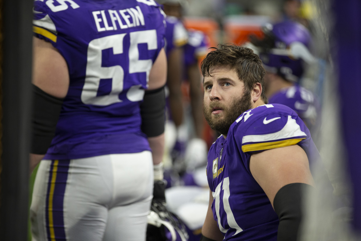 Minnesota Vikings Release T Riley Reiff