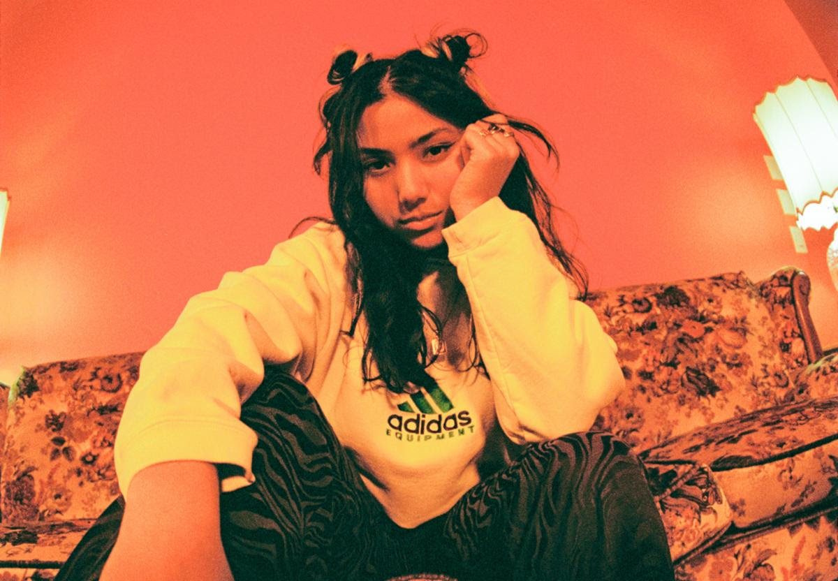 SPILL TAB SHARES HER FIRST NEW SINGLE OF 2022 “SUNBURN”