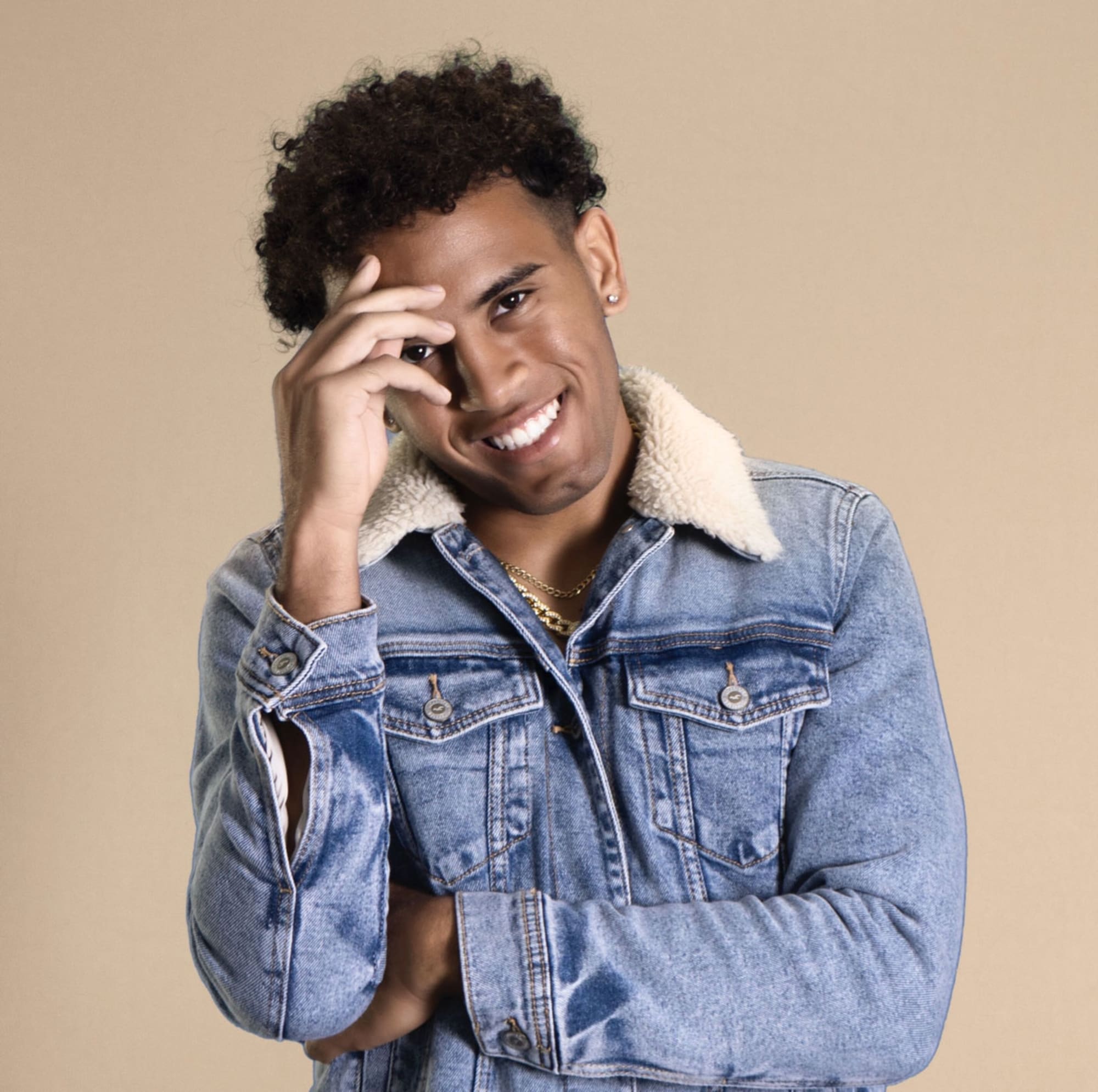 Get To Know The Newest Artist On The Block, Raylon