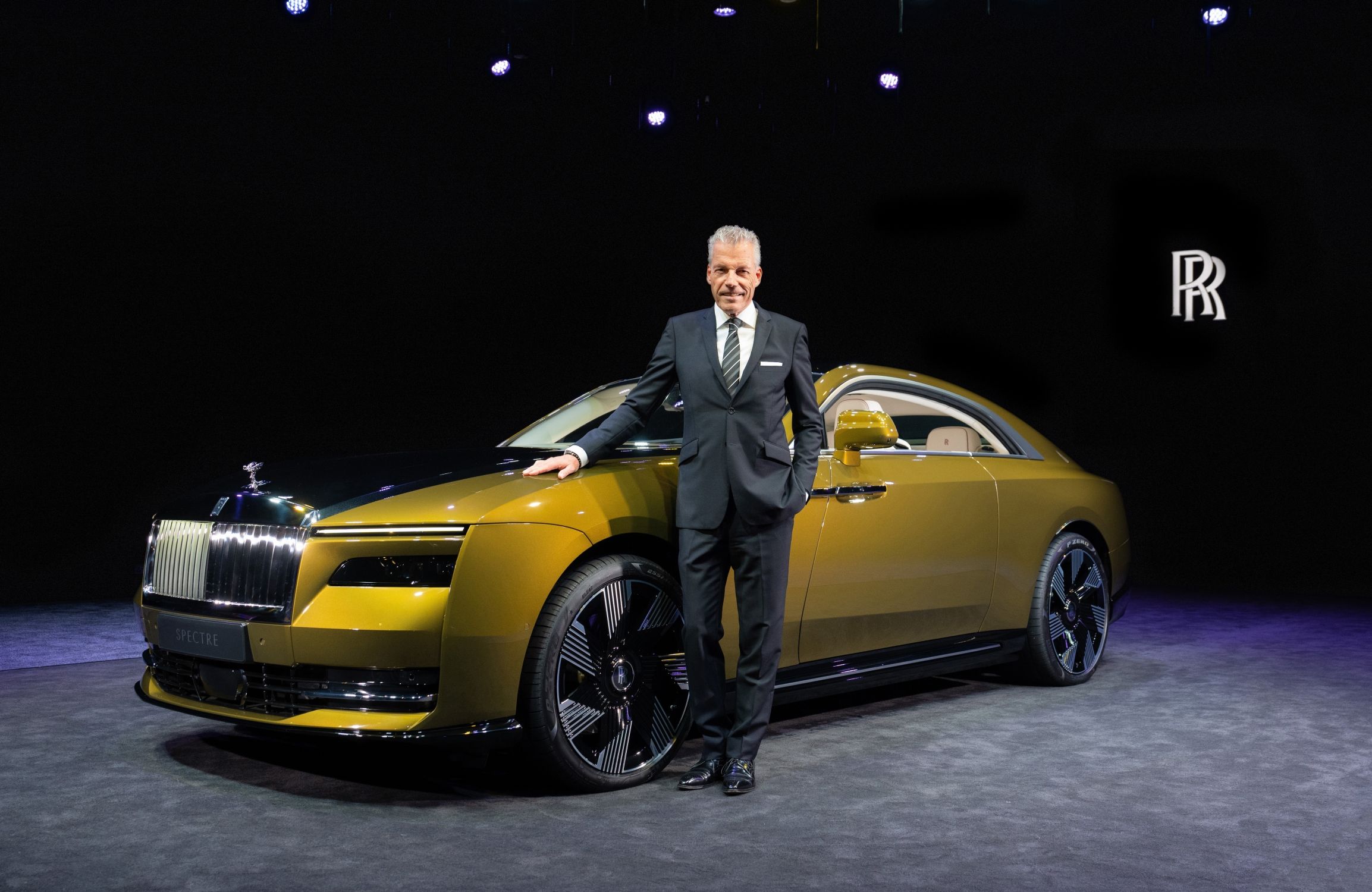 HISTORIC SALES RECORD COMPLETES LANDMARK YEAR FOR ROLLS-ROYCE MOTOR CARS