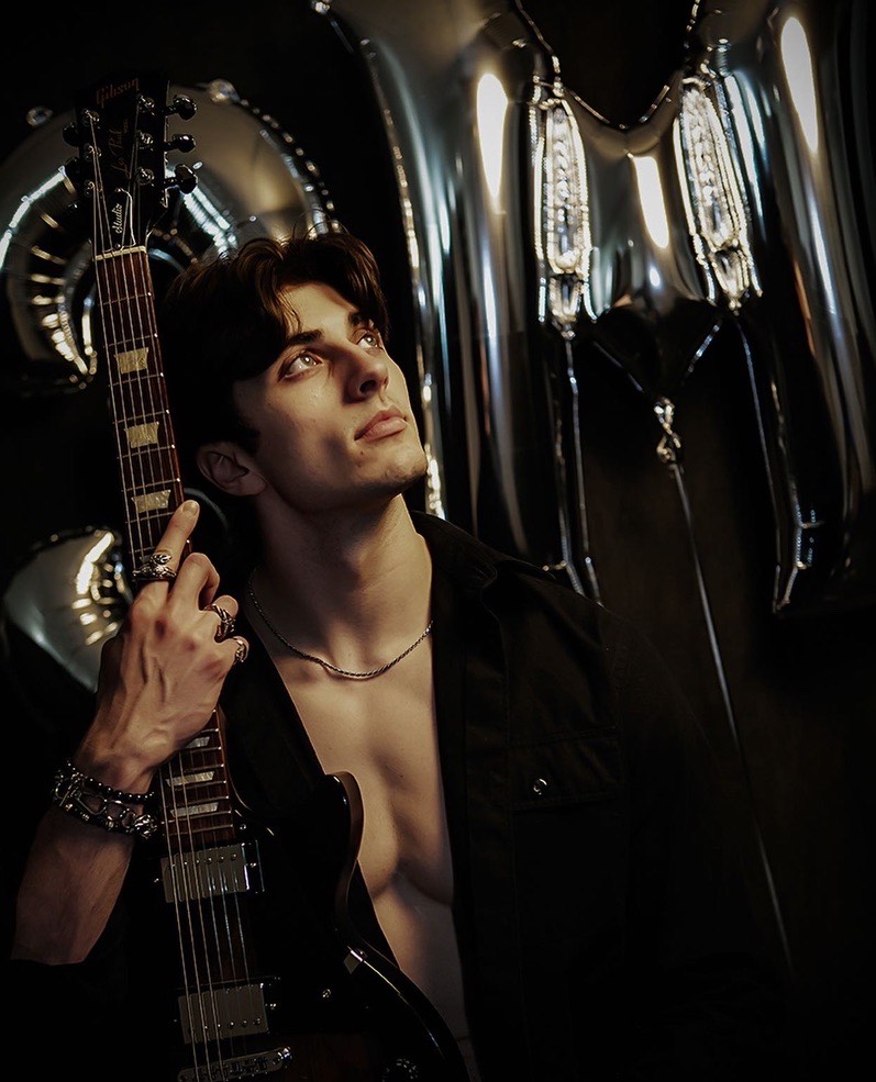 Christian Locke is the Social Media Musical Maverick