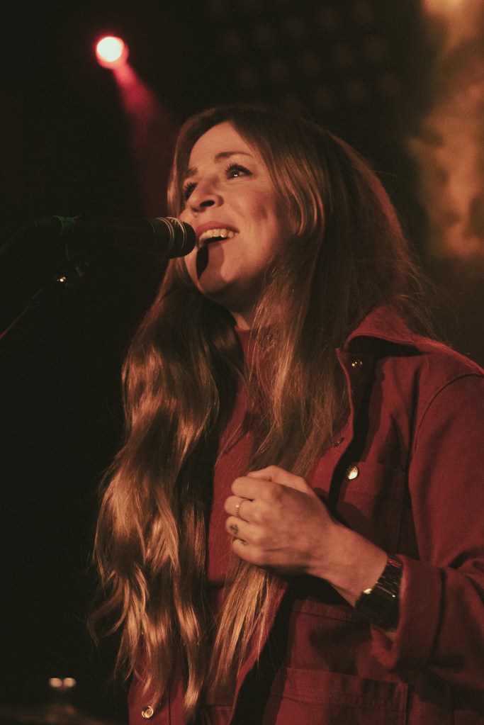 RHONDA AND SUPPORT AMBER & THE MOON STOP FOR AN AMBIENT EVENING AT THE ...