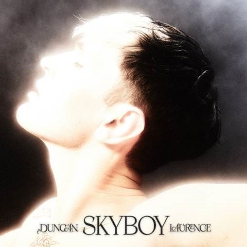 DUNCAN LAURENCE SHARES NEW SINGLE “SKYBOY”