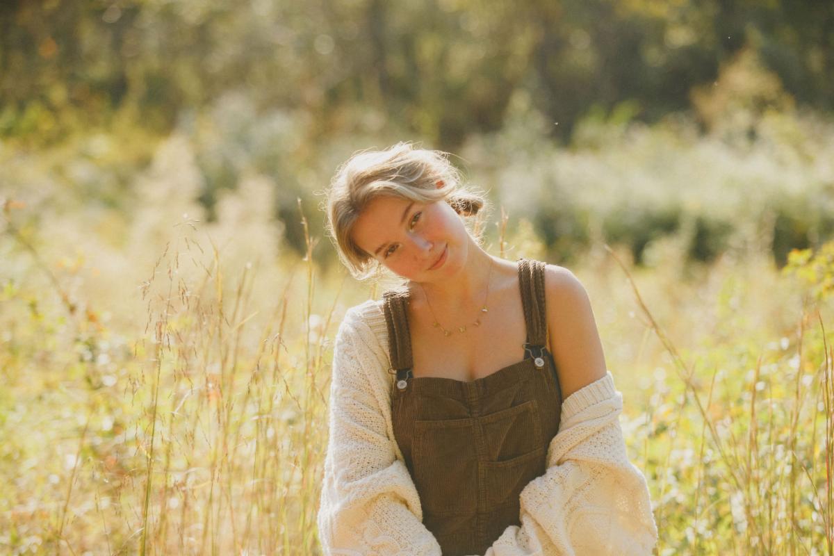 SYDNEY ROSE SHARES NEW SINGLE “OAT MILK”