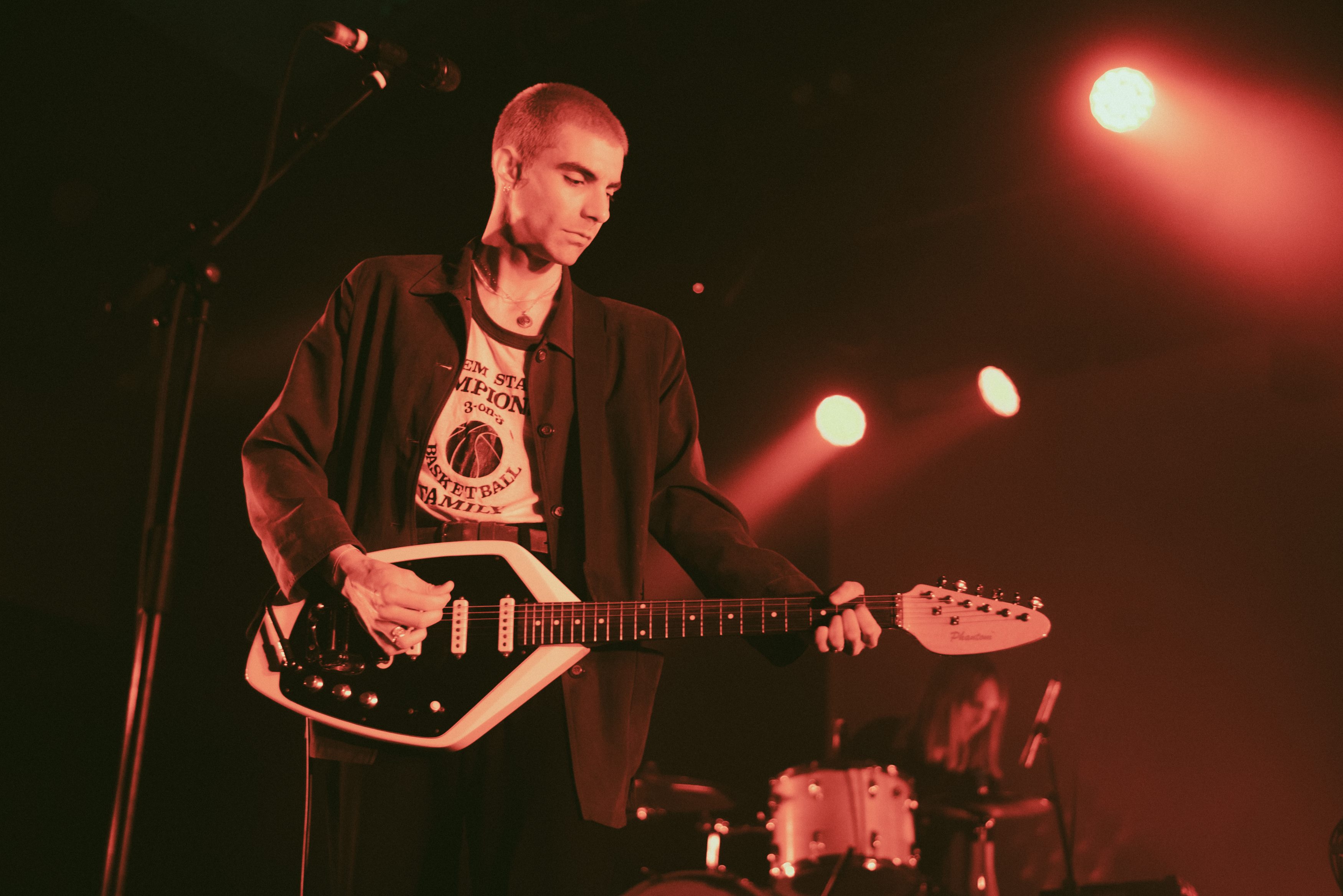 TESS PARKS BRINGS HER LO-FI AND TUNEFUL SOUNDS TO ASTRA IN BERLIN