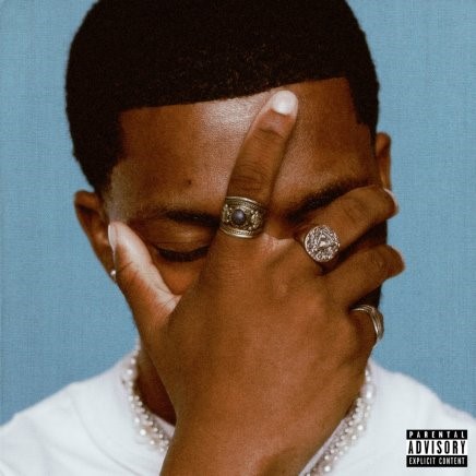 10 SUMMERS’ ARTIST DSTRCT RETURNS WITH NEW SINGLE “LOVELESS”