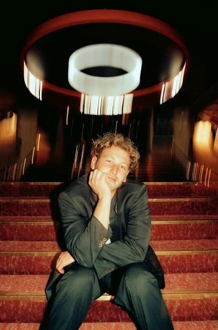 HARRY MARSHALL RELEASES SEDUCTIVE SYNTH TUNE ‘LAS VEGAS’