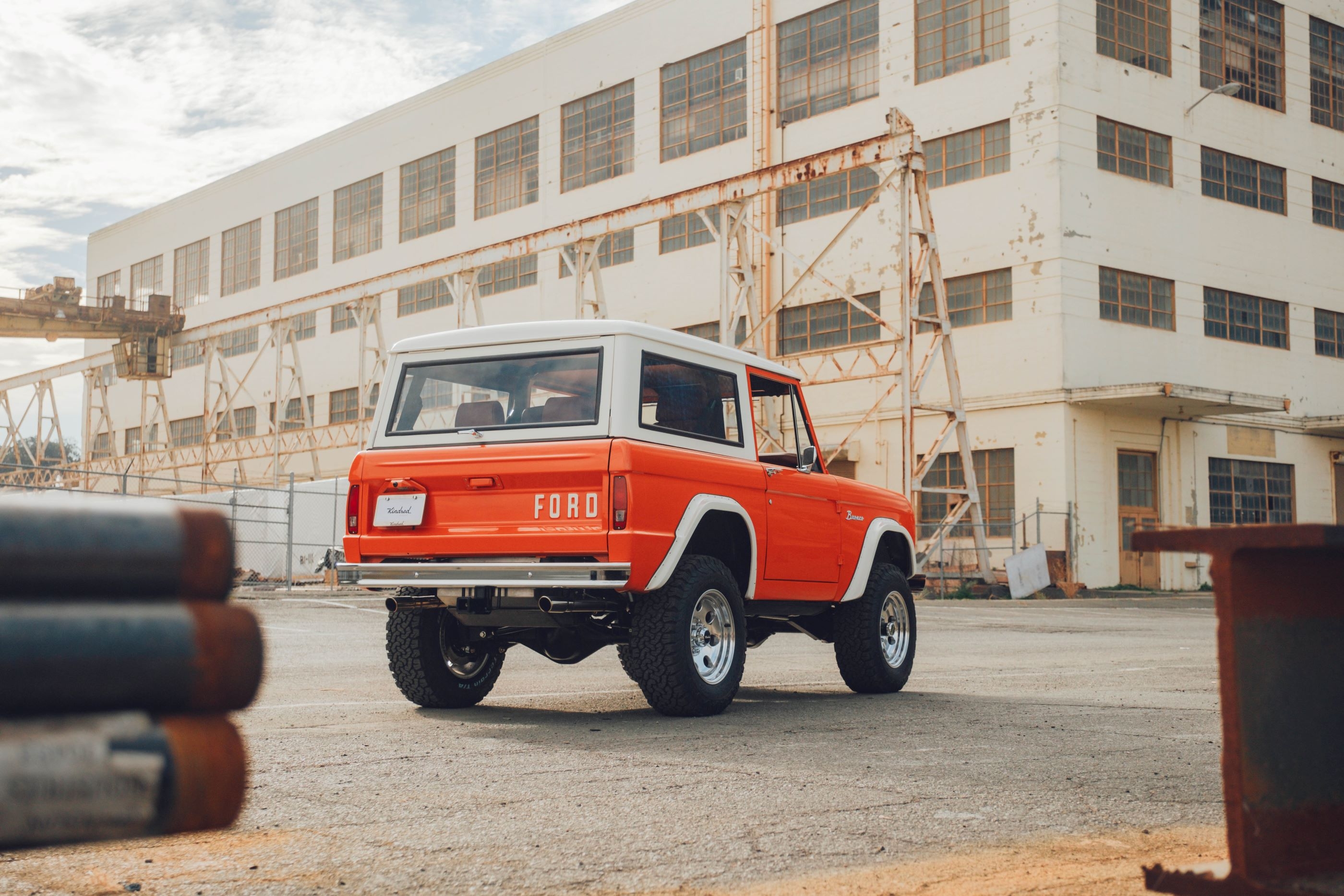 Kindred Motorworks delivers 1st customer vehicle, a Bronco Heritage ...