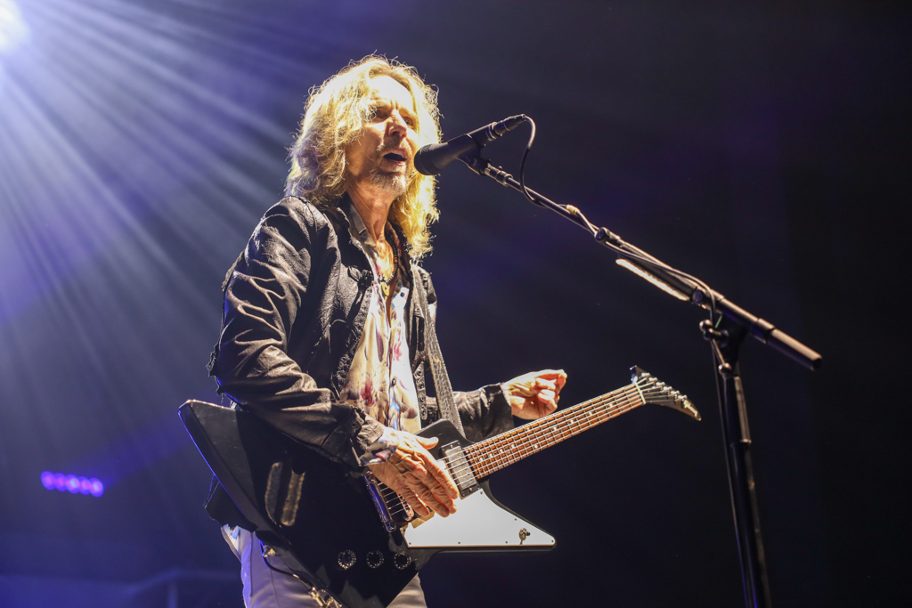 Rock Legends Unite: A Thunderous Night in Mansfield with Styx ...