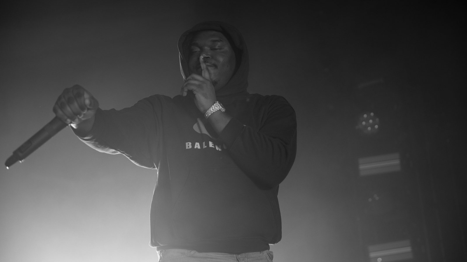 Lucki Lights Up Los Angeles' Hollywood Palladium: A Night of ...