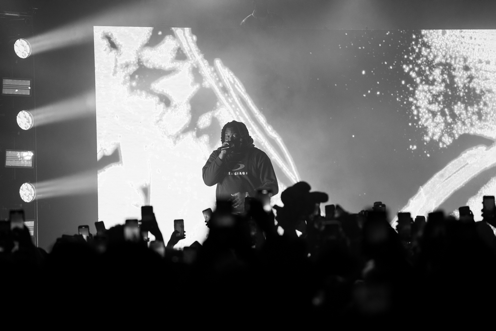 Lucki Lights Up Los Angeles' Hollywood Palladium: A Night of ...