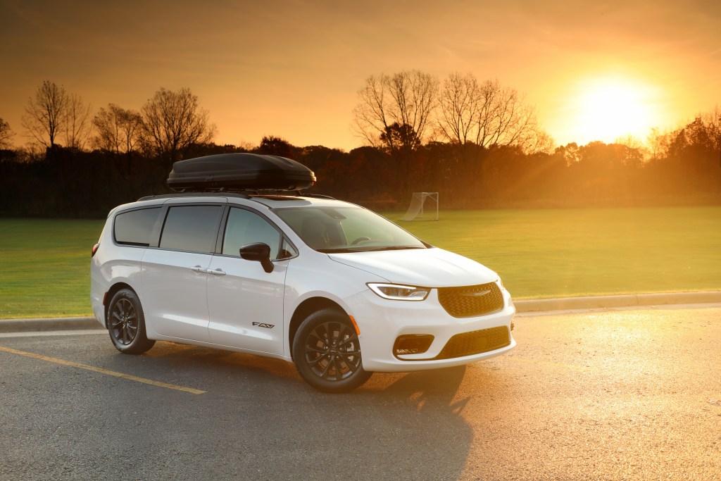 Chrysler enhances family adventures and delivers top-tier overall cargo ...