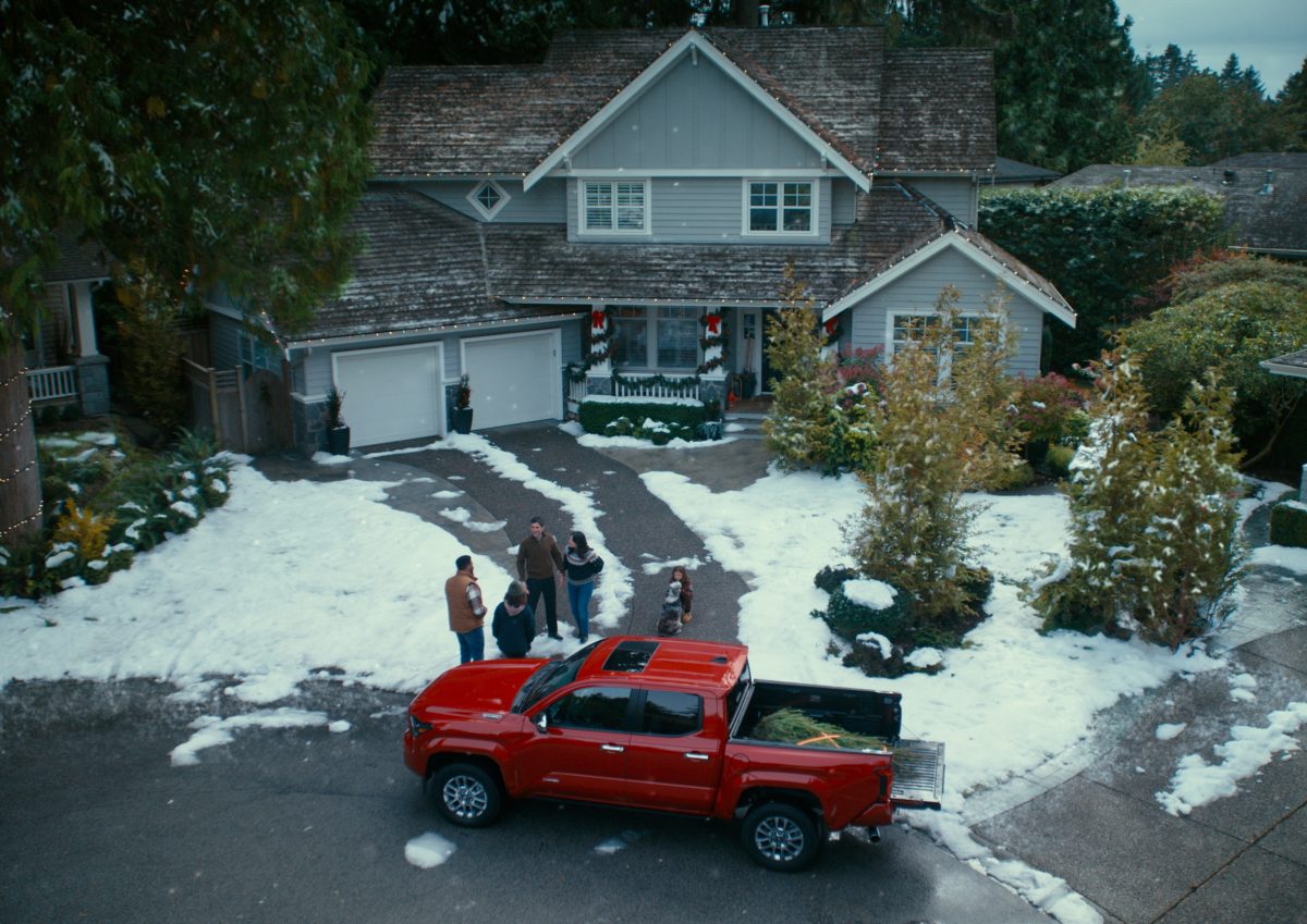 Toyota spreads festive cheer this holiday season