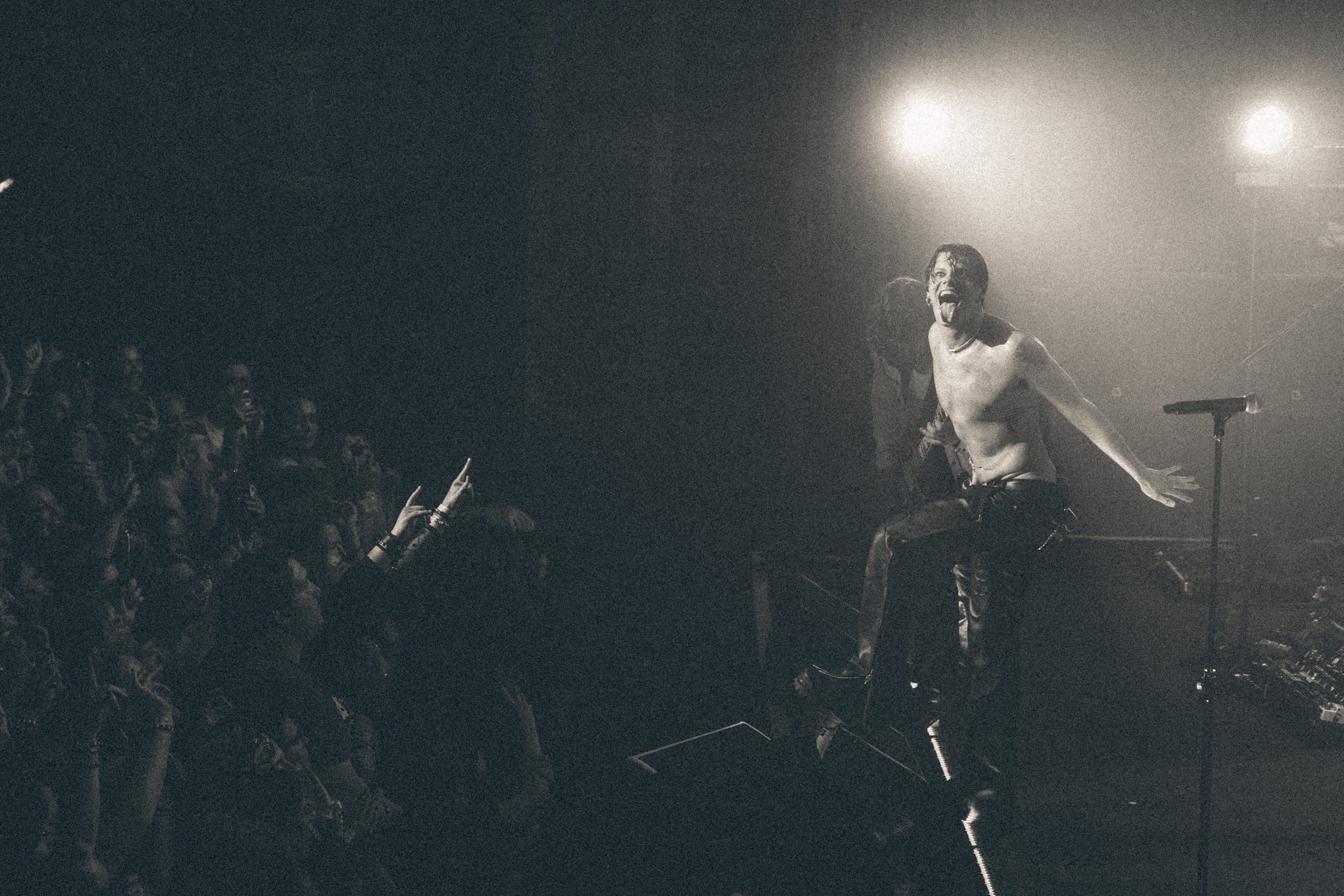 Leather, Chains, and Mayhem: Yungblud Takes Over Chicago's Riviera Theatre